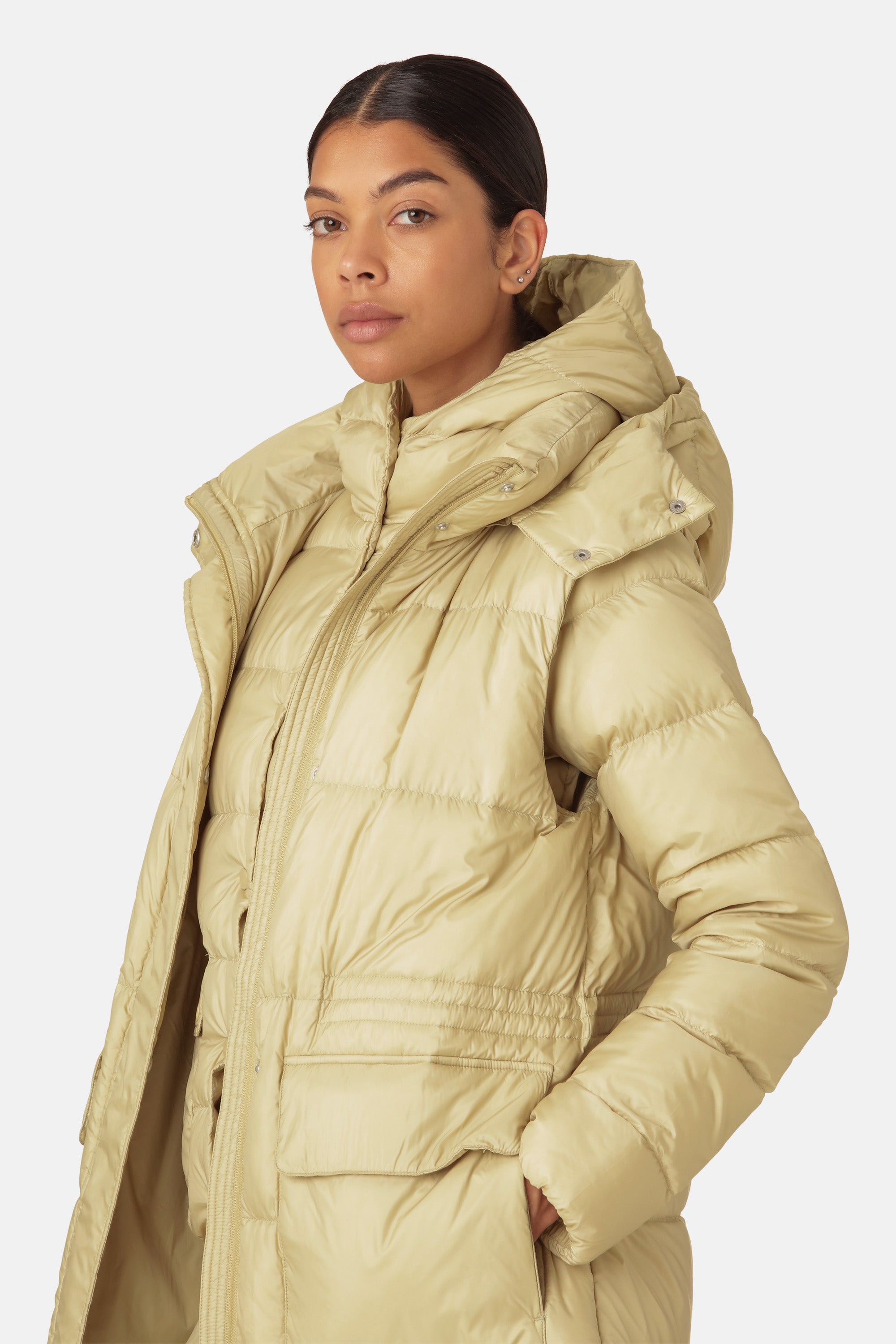 Outerwear that is Feminine and Functional - ILSE JACOBSEN